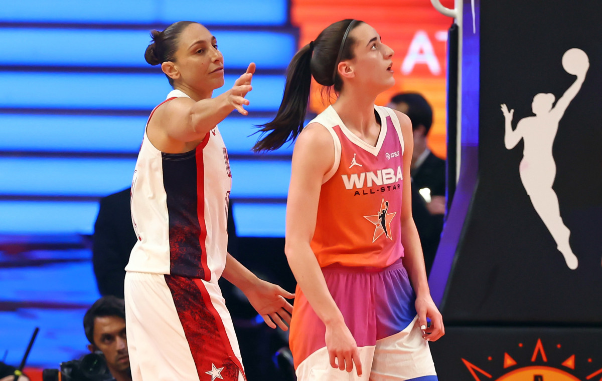 Caitlin Clark Ties Diana Taurasi in WNBA Record Books During Fever’s Win Over Sky - Athlon Sports
