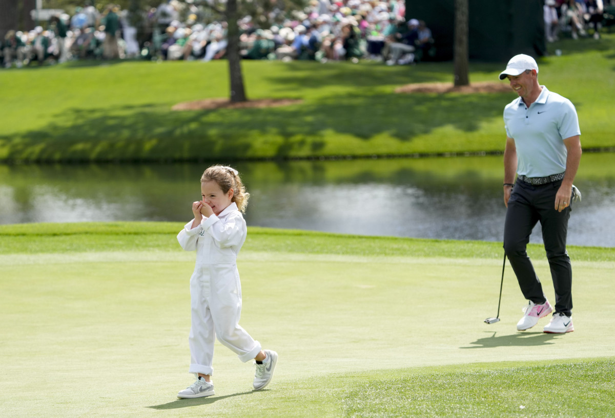 Rory McIlroy's 4-Year-Old Daughter Steals the Show at Masters Par 3 ...