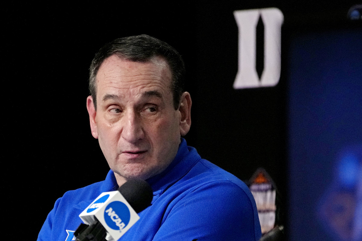 Coach K Reveals the Text He Sent to Geno Auriemma After UConn’s ...