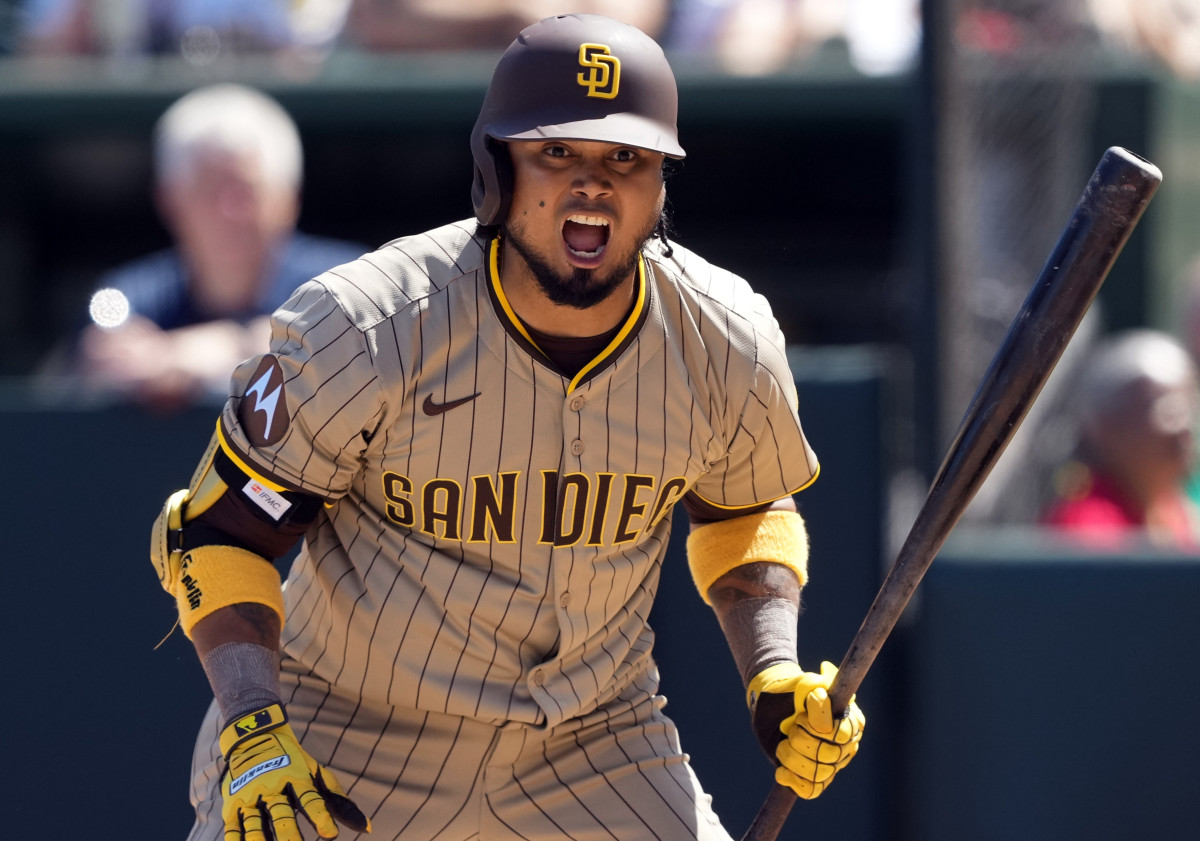 Yankees Trade Idea Sends Three-Time MLB Batting Champ to Bronx - Athlon ...