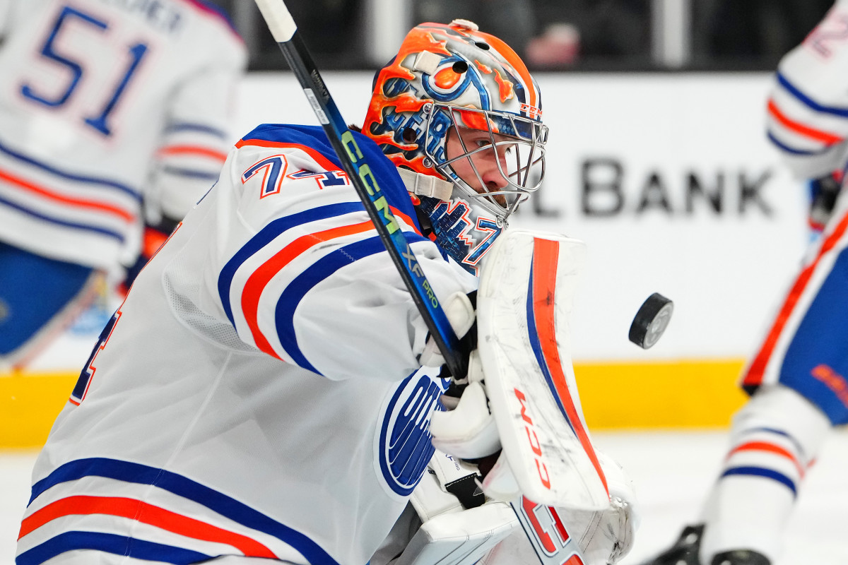 Oilers Coach Makes NHL Playoffs Goalie Strategy Clear - Athlon Sports