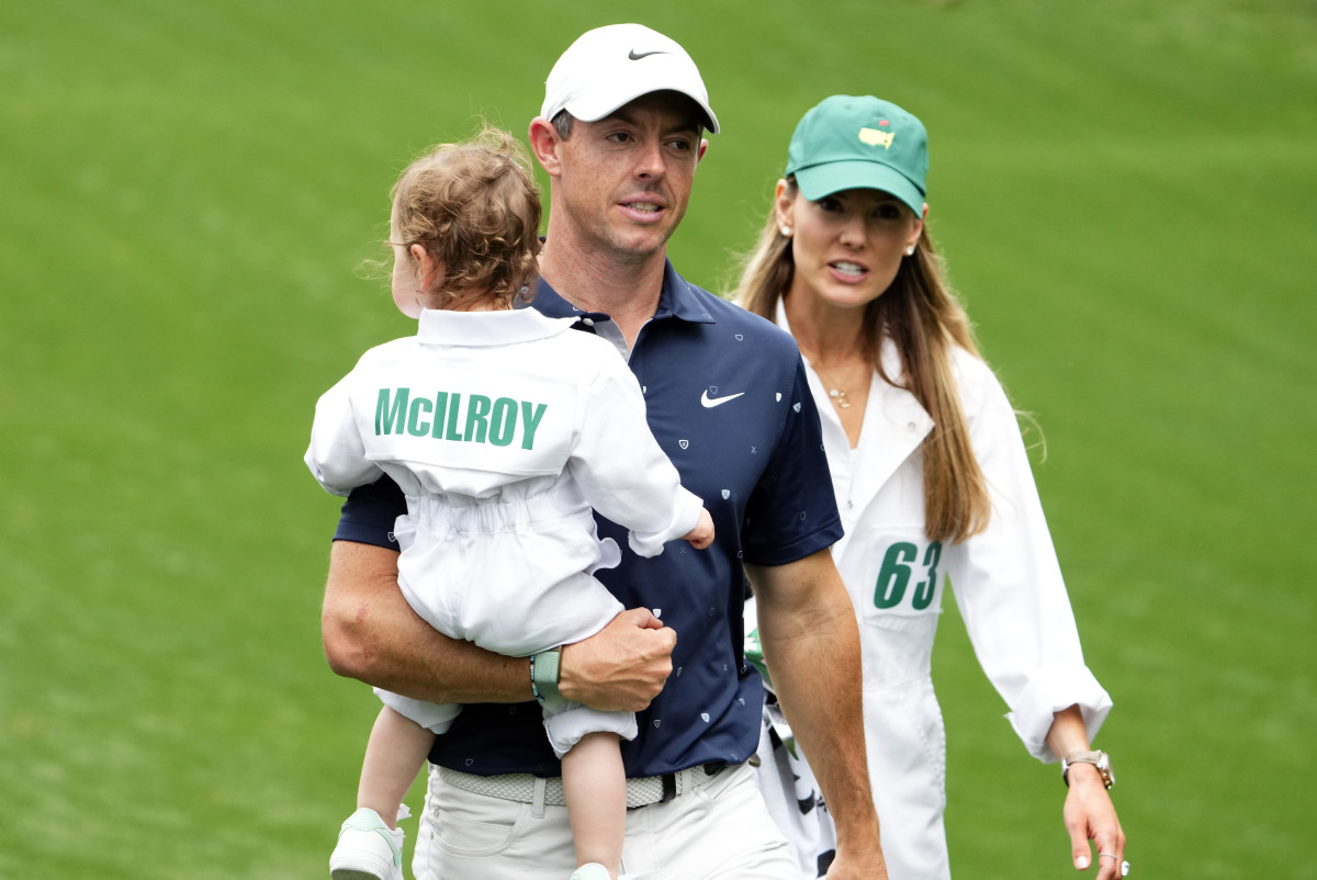 Rory McIlroy Shares Heartfelt Moment With Wife, Daughter After Masters ...