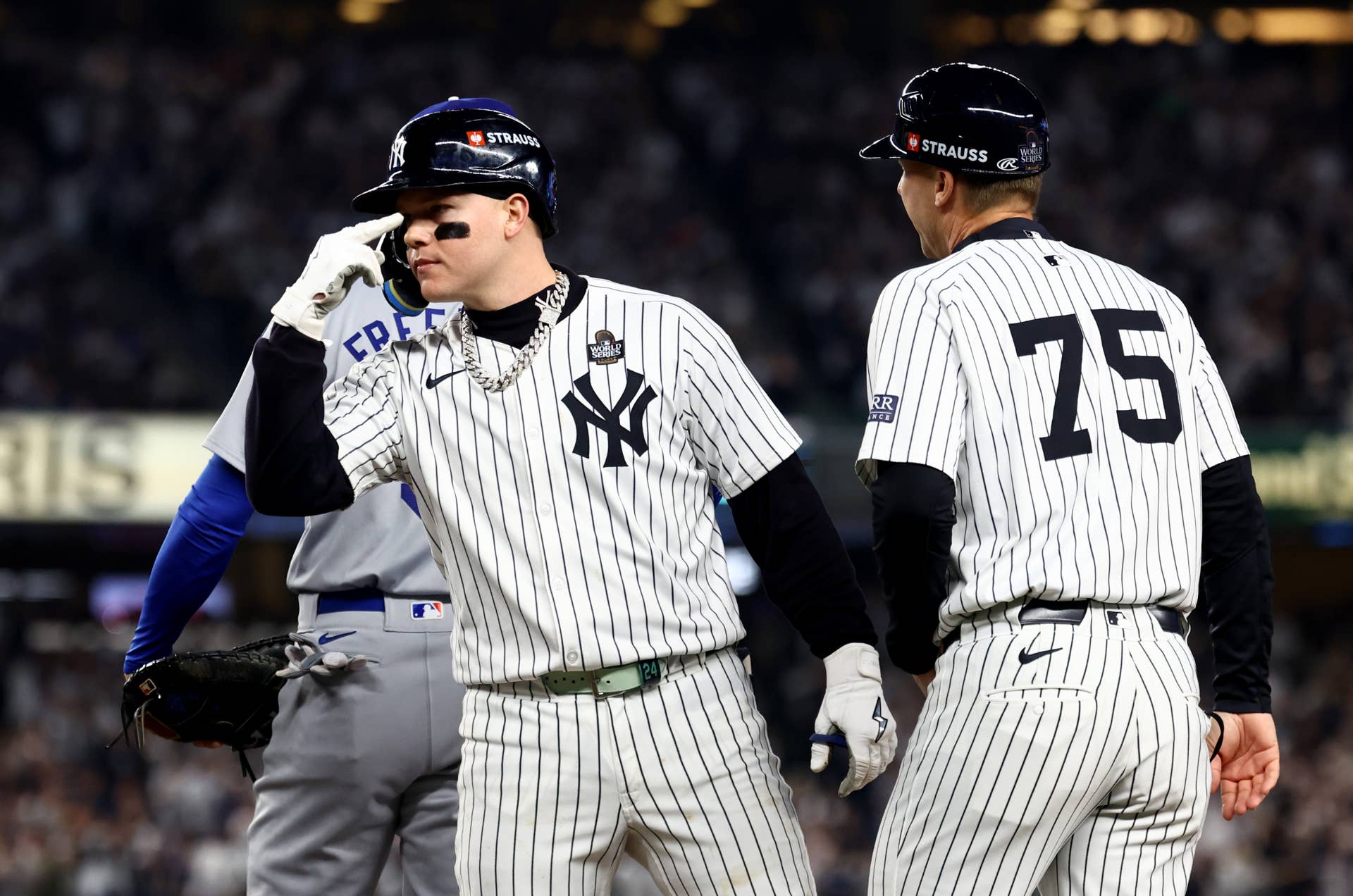 Braves Fans Plead for Atlanta to Call Up Former Yankee - Athlon Sports