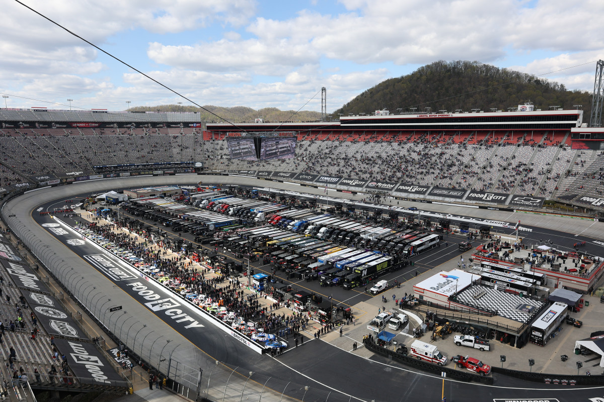 NASCAR Fans Call Out Sparse Crowd for Bristol Cup Series Race - Athlon ...