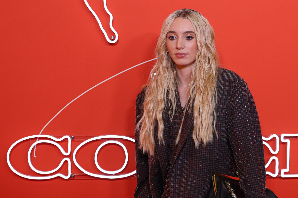 Paige Bueckers’ Stylist Reveals Details About 2025 WNBA Draft Outfit - Athlon Sports