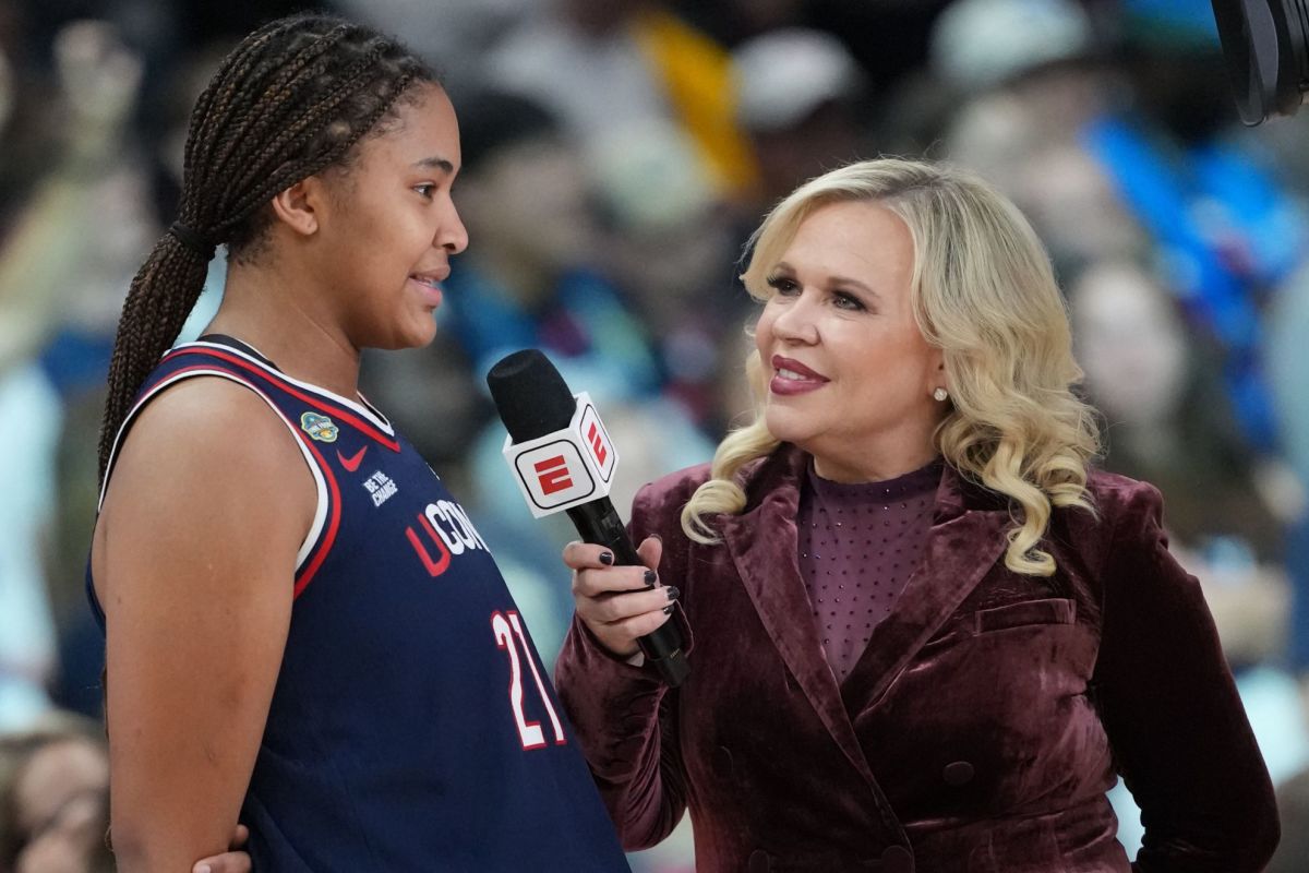 Fans Take Issue With ESPN’s Holly Rowe Before 2025 WNBA Draft - Athlon ...