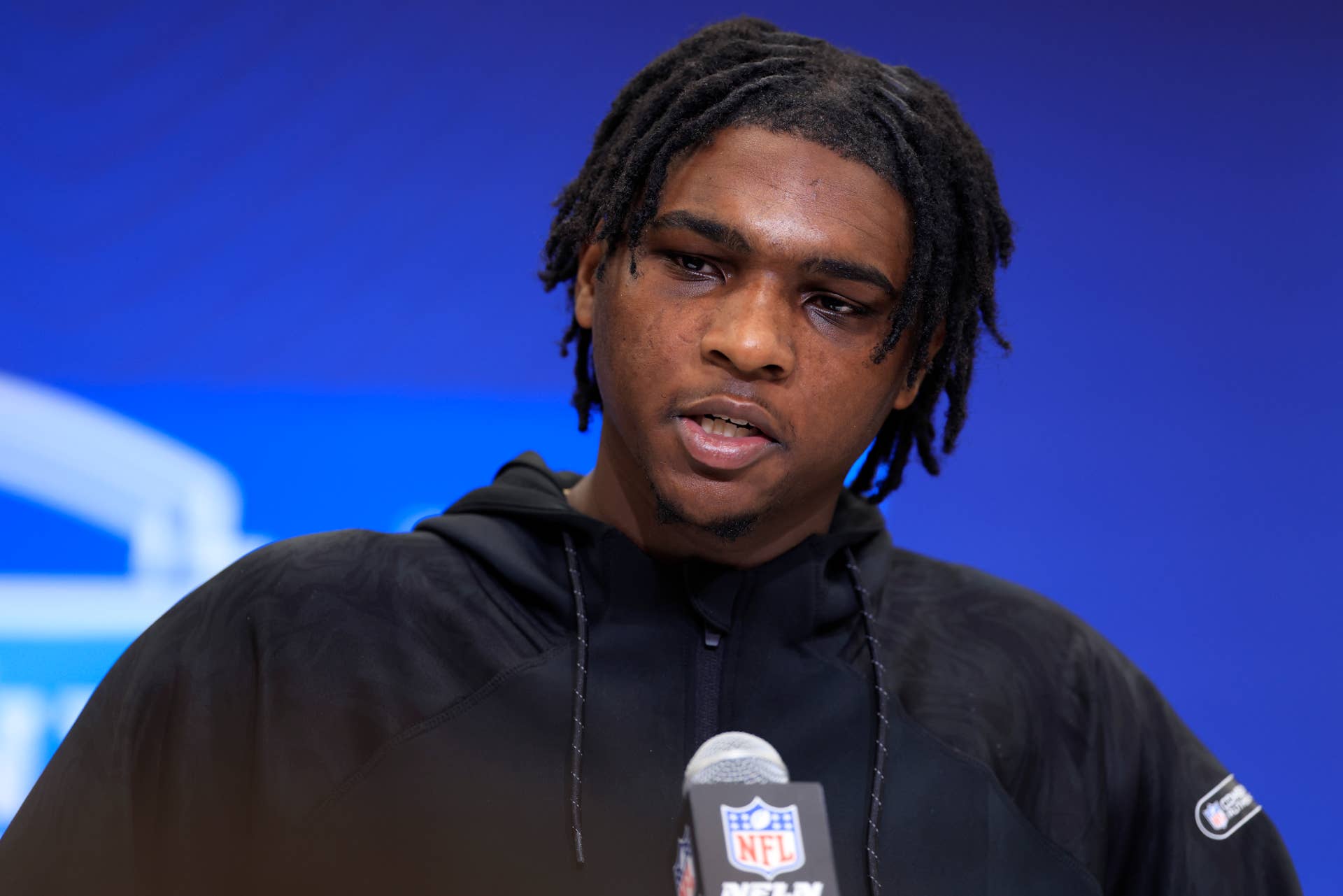 Likely No. 1 Overall Pick in NFL Draft Announces He Has Signed With ...