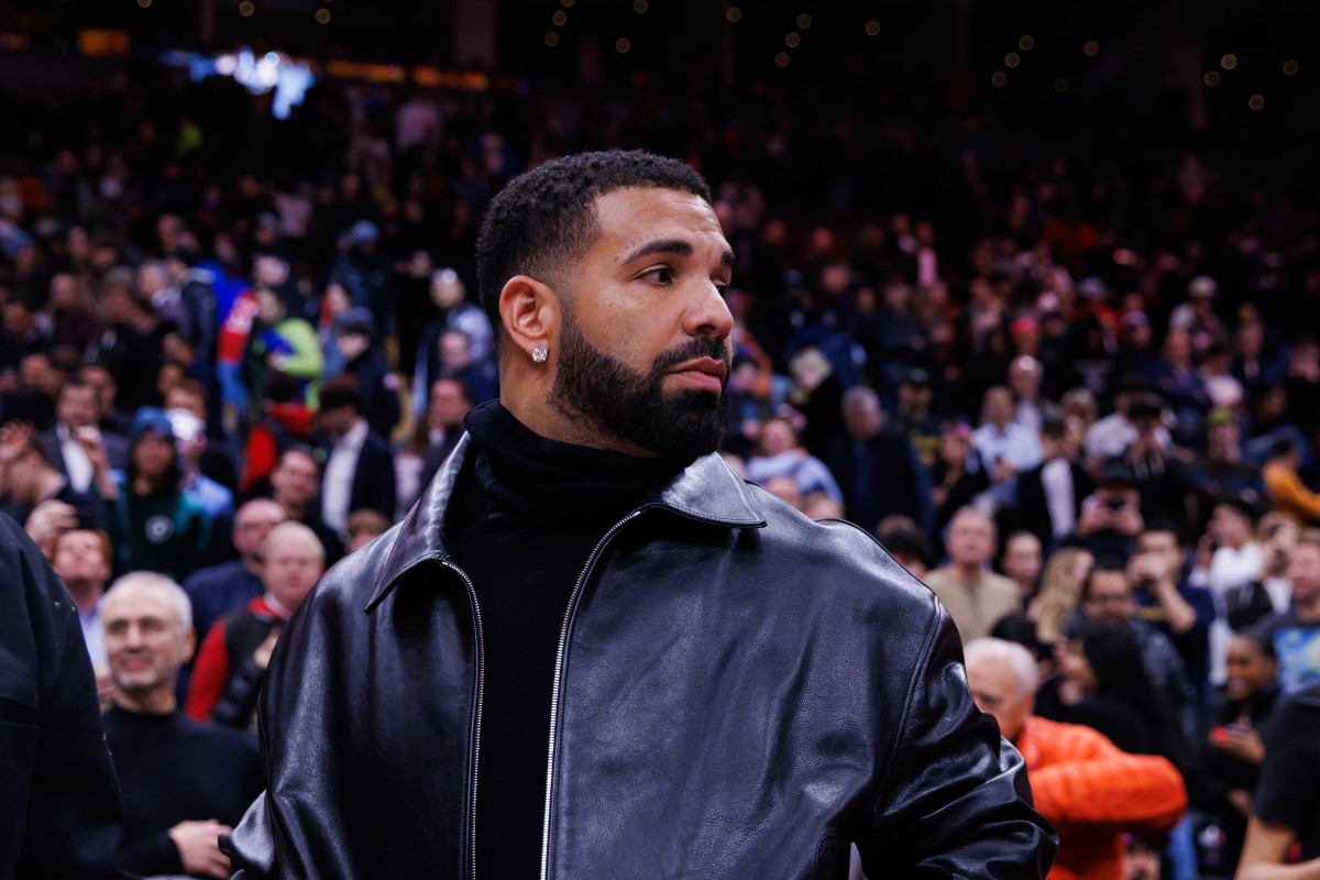 Gonzaga Bulldogs referenced in new single from Smiley and Drake ...