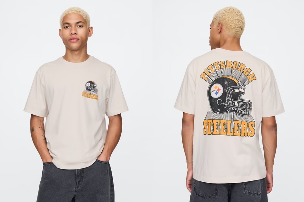 Gap Is Selling $50 Vintage NFL Team T-Shirts for Only $19 - Athlon Sports