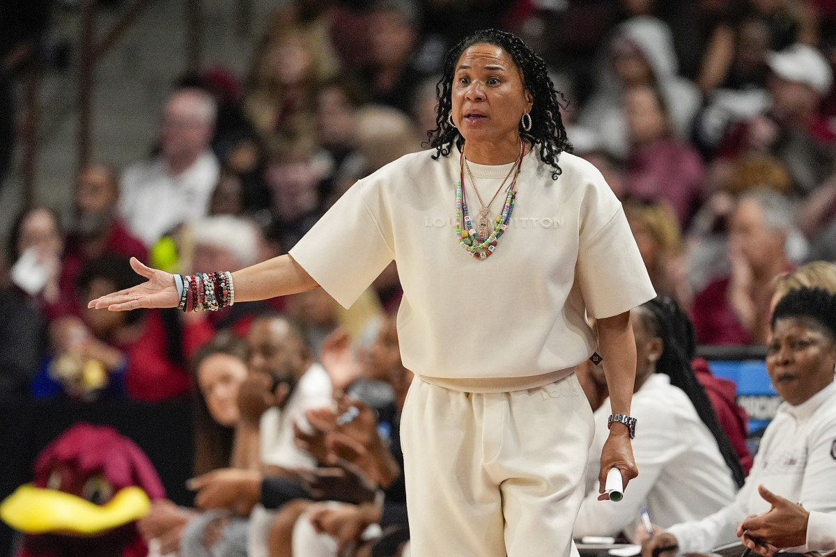 Dawn Staley’s Strong Comments on Indiana Fever Amid WNBA Season ...