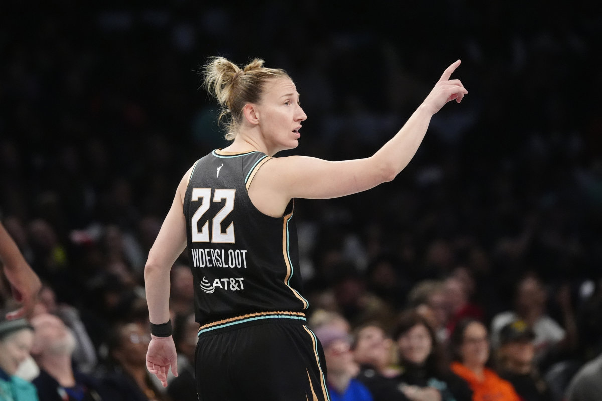 Hailey Van Lith Reveals Chicago Sky Teammate She's Most Excited to Play ...