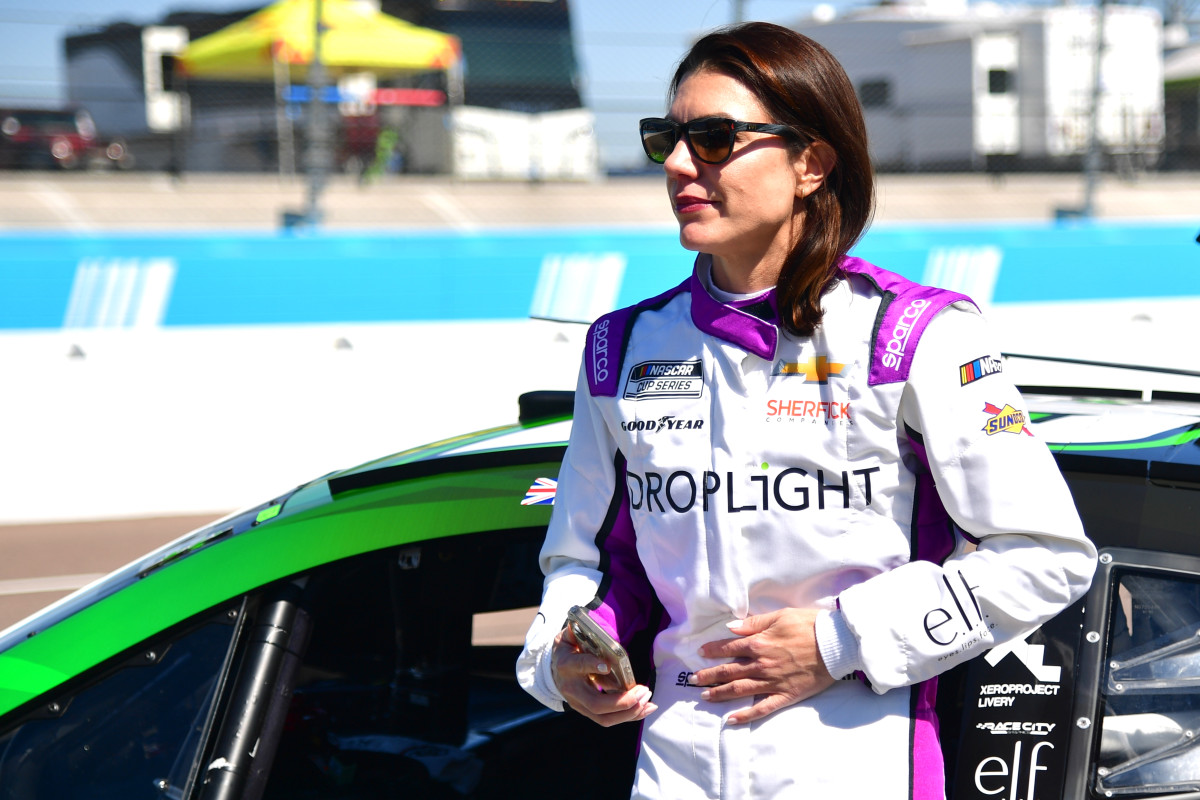 Katherine Legge Upsets Fans After Accident Spoils Kasey Kahne's Return ...