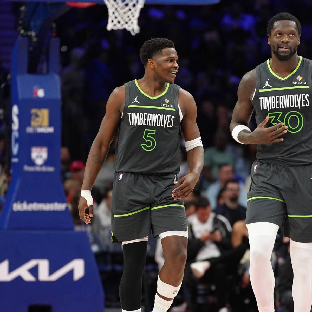 The Timberwolves Rely On Edwards and Randle's Playmaking - Athlon Sports