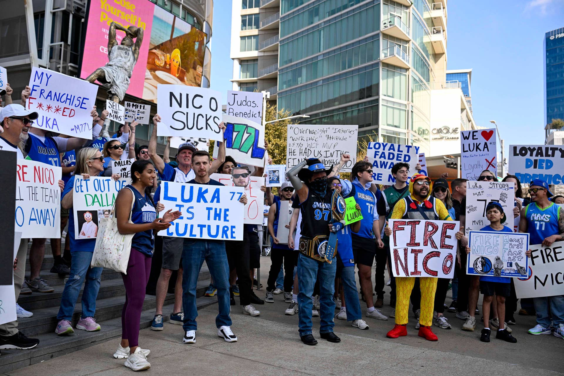 Mavericks Fans Outraged Over What Nico Harrison Said About Keeping His ...