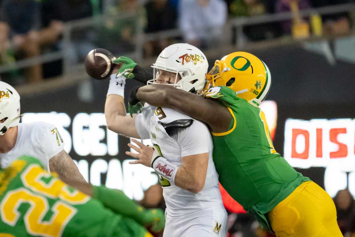 Overlooked Oregon Defender Jordan Burch Has Intriguing Day 2 Draft ...