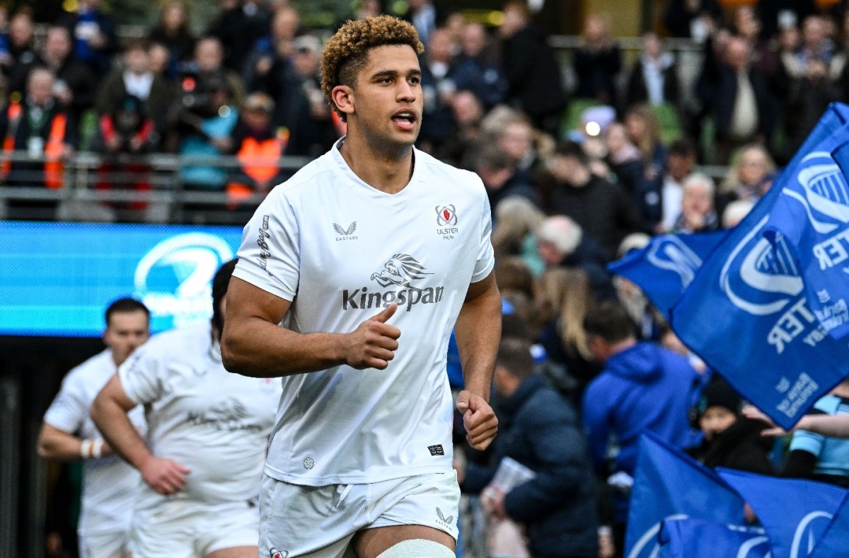 Sharks Bounce Back From Slow Start To Secure Win - Athlon Sports