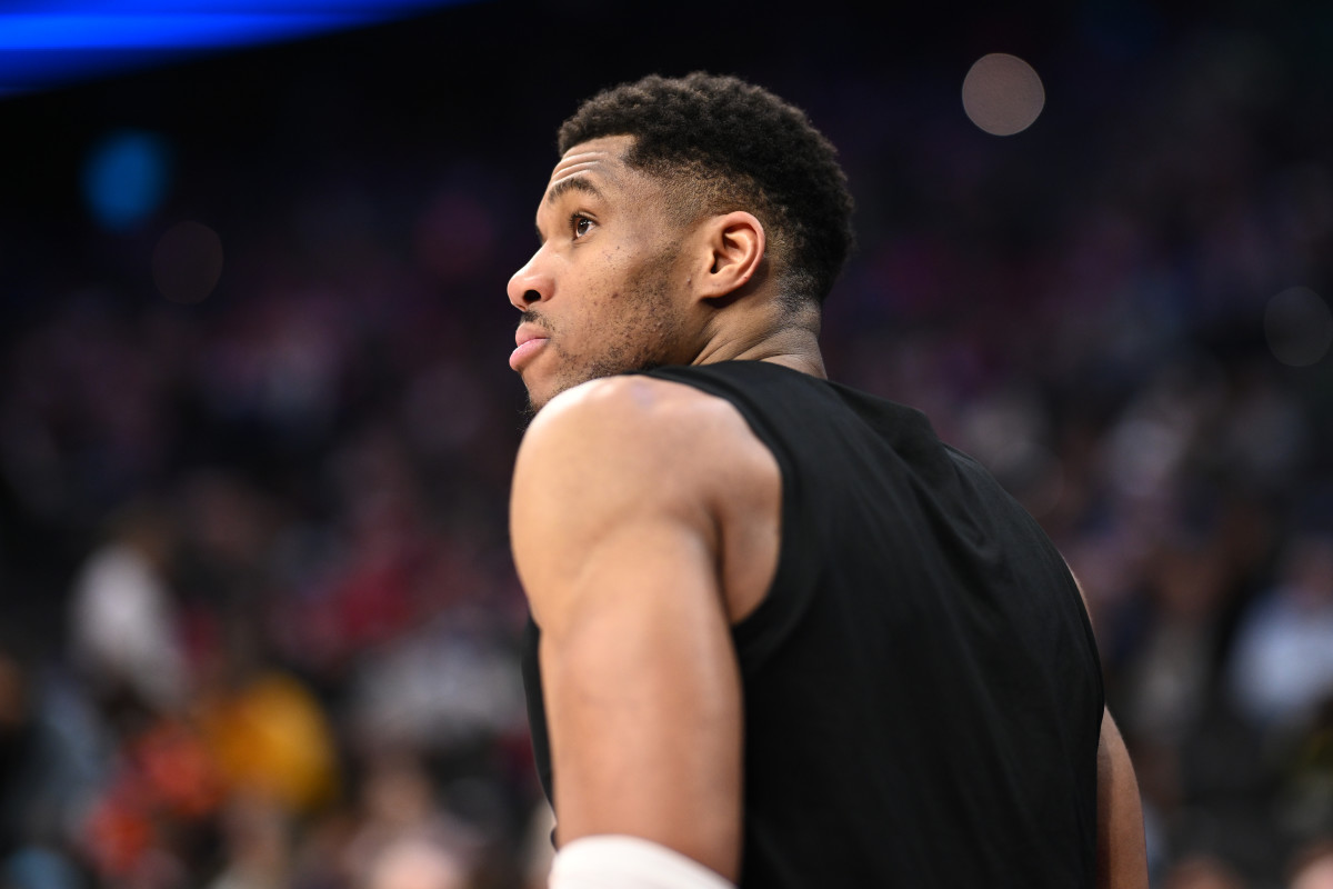 Bucks Star Giannis Antetokounmpo Predicted to Demand Trade - Athlon Sports