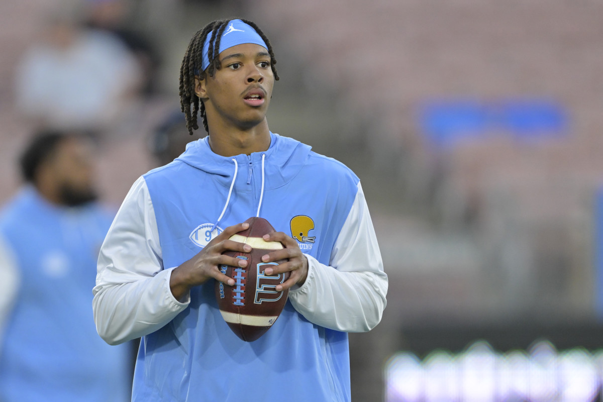 Two Four-Star QBs Leave Big Ten Powerhouse on Same Day - Athlon Sports