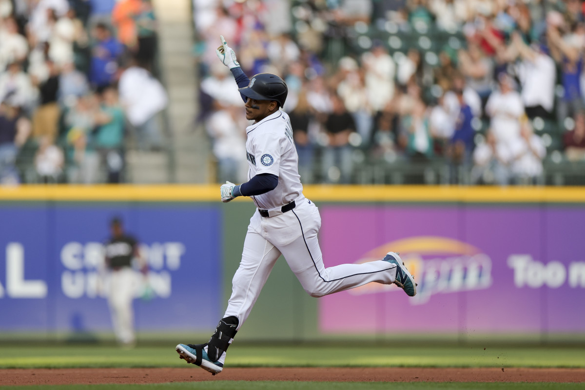 Red-Hot Mariners Slugger Earns Big-Time MLB Honor - Athlon Sports