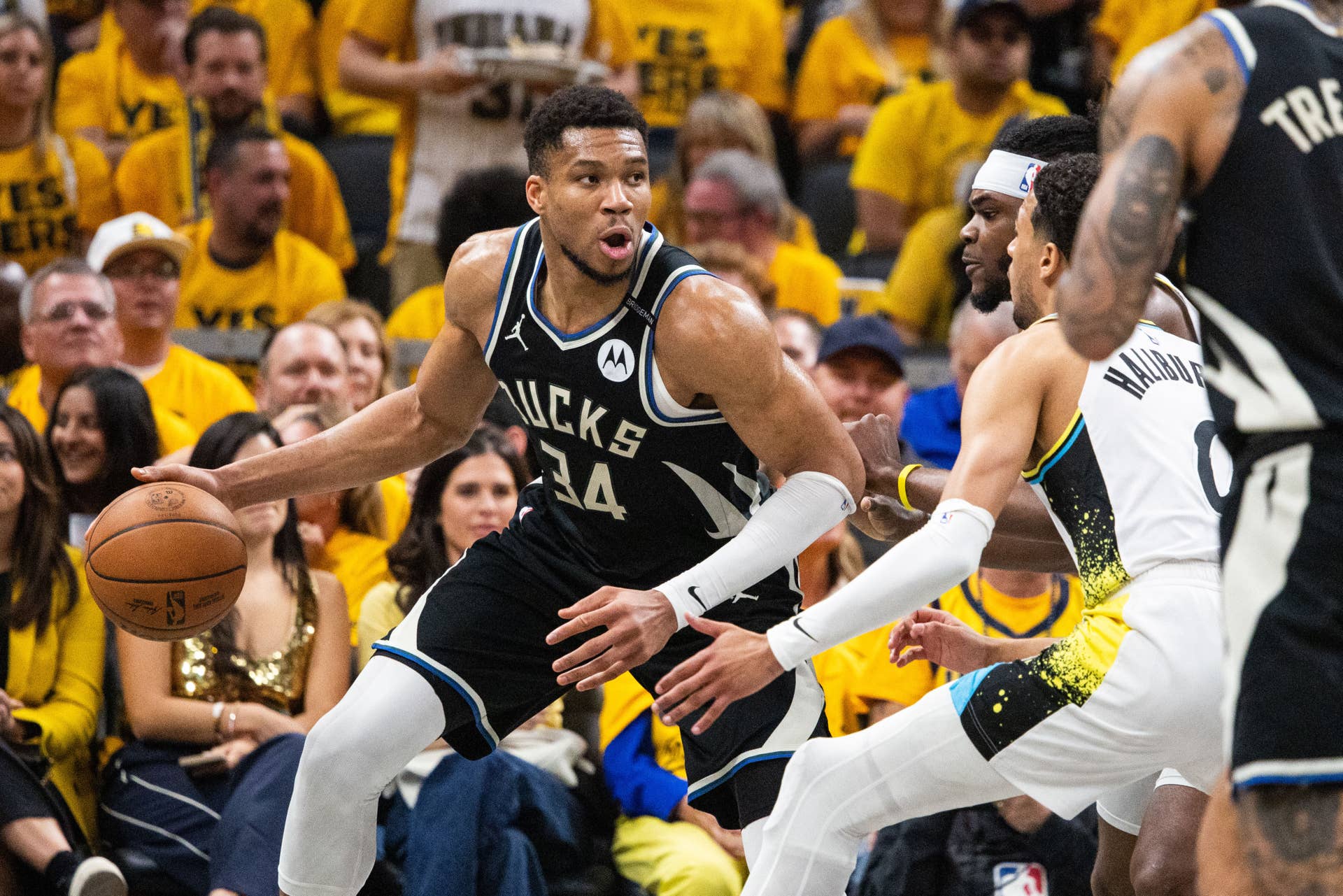 Giannis Antetokounmpo Makes History in Bucks’ Elimination Game - Athlon ...