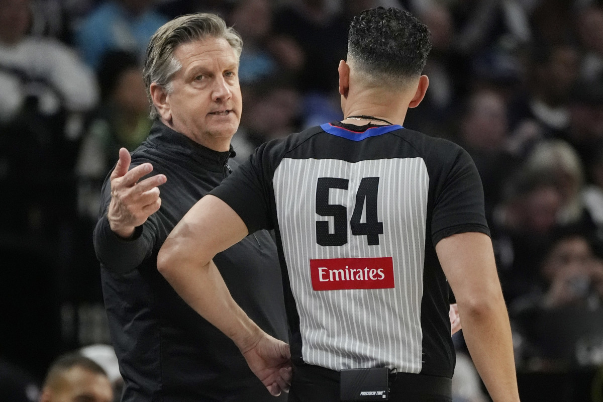 Timberwolves Head Coach Chris Finch Calls Out Referees' Double ...