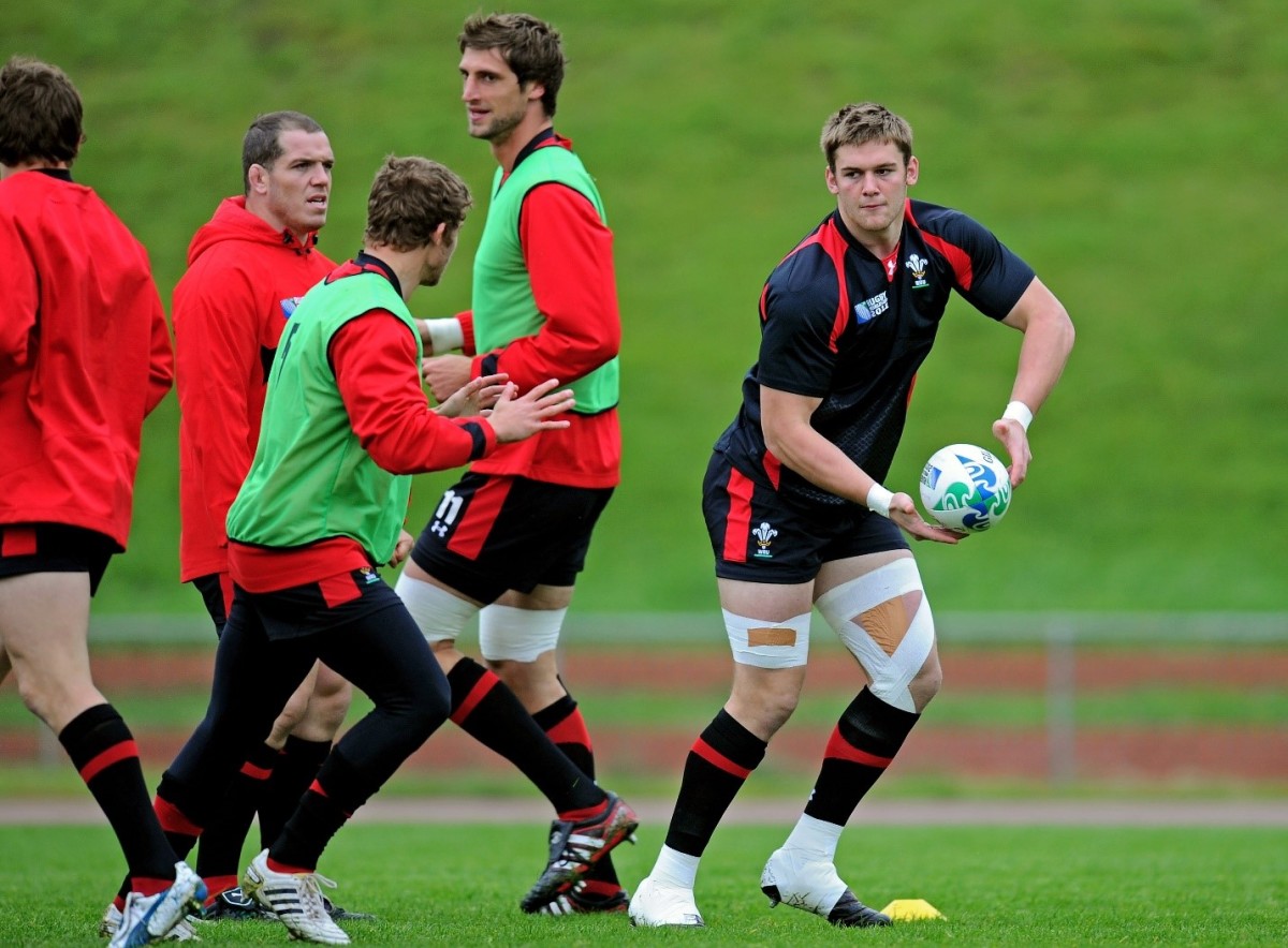 Wales Rugby Veteran Returns To Scarlets For Unfinished Business ...