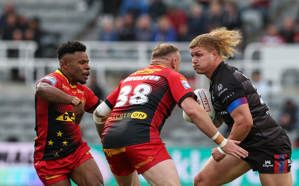 Caius Faatili Reflects On Magic Weekend Wonder Try - Athlon Sports