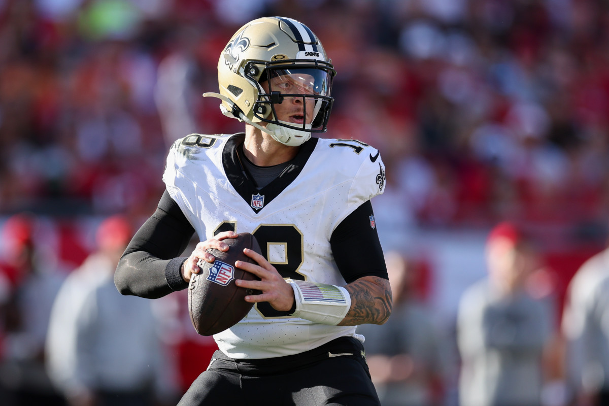 Derek Carr’s Retirement Has Saints Fans Divided Over Looming QB ...