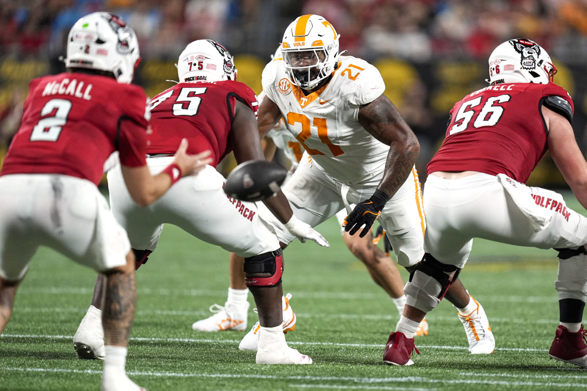 Undrafted Omari Thomas Looks To Continue SEC Success With Saints - Athlon Sports