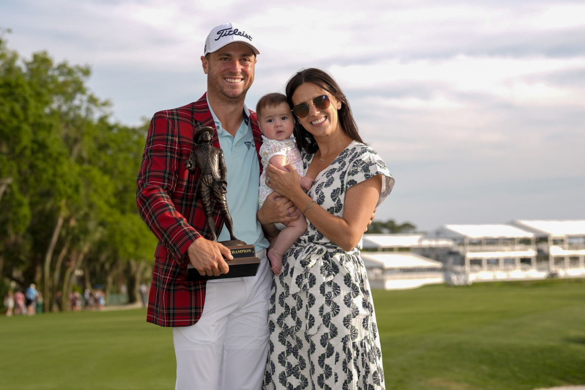 Justin Thomas Sends Message on Wife Jillian Wisniewski - Athlon Sports