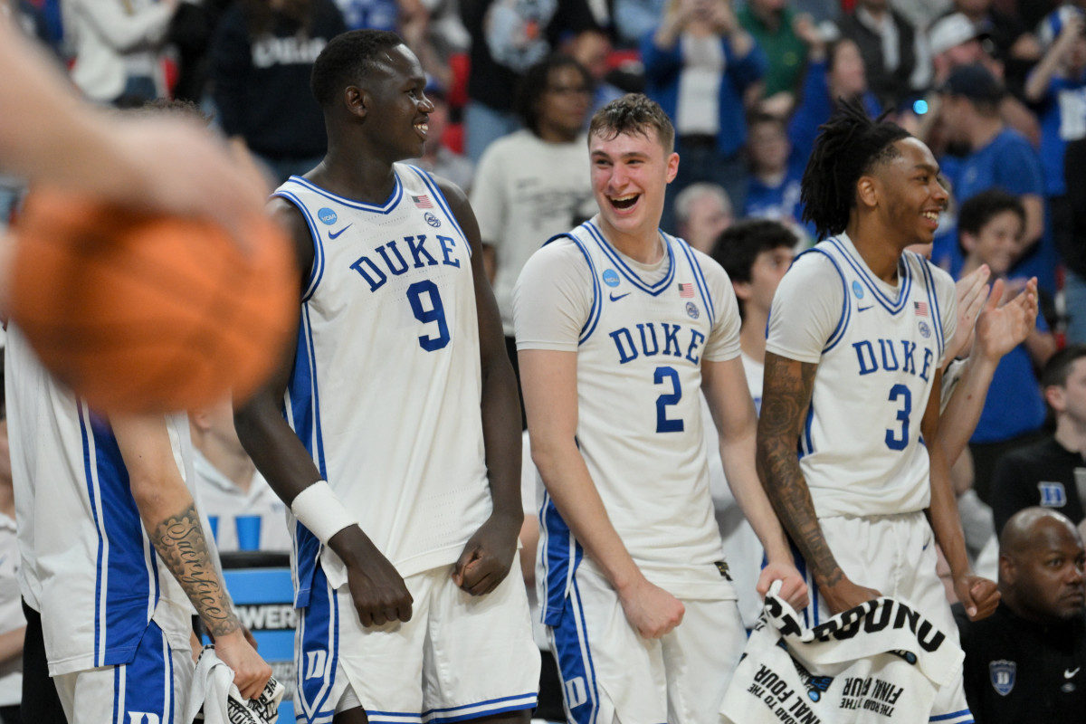 Duke Star Makes Unexpected Decision on NBA Draft - Athlon Sports