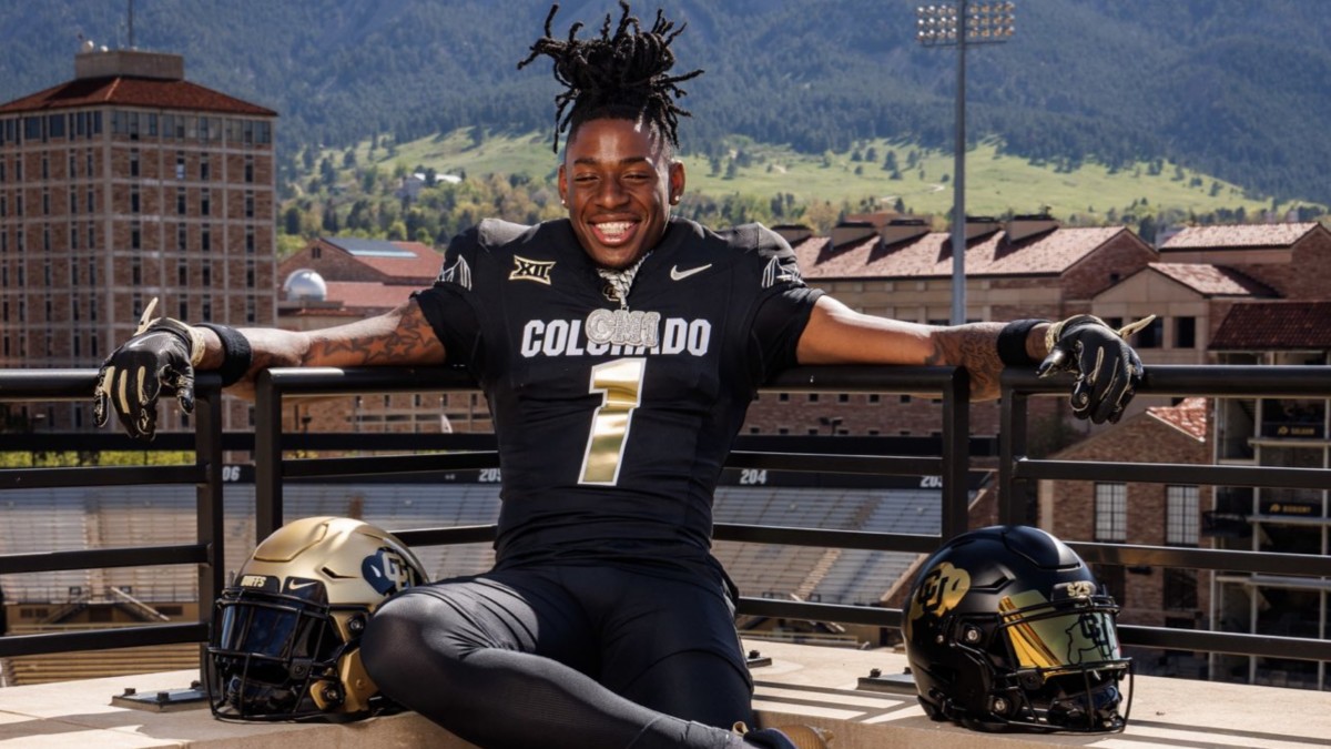 Five-star recruit sparks strong reactions after visiting Deion Sanders ...