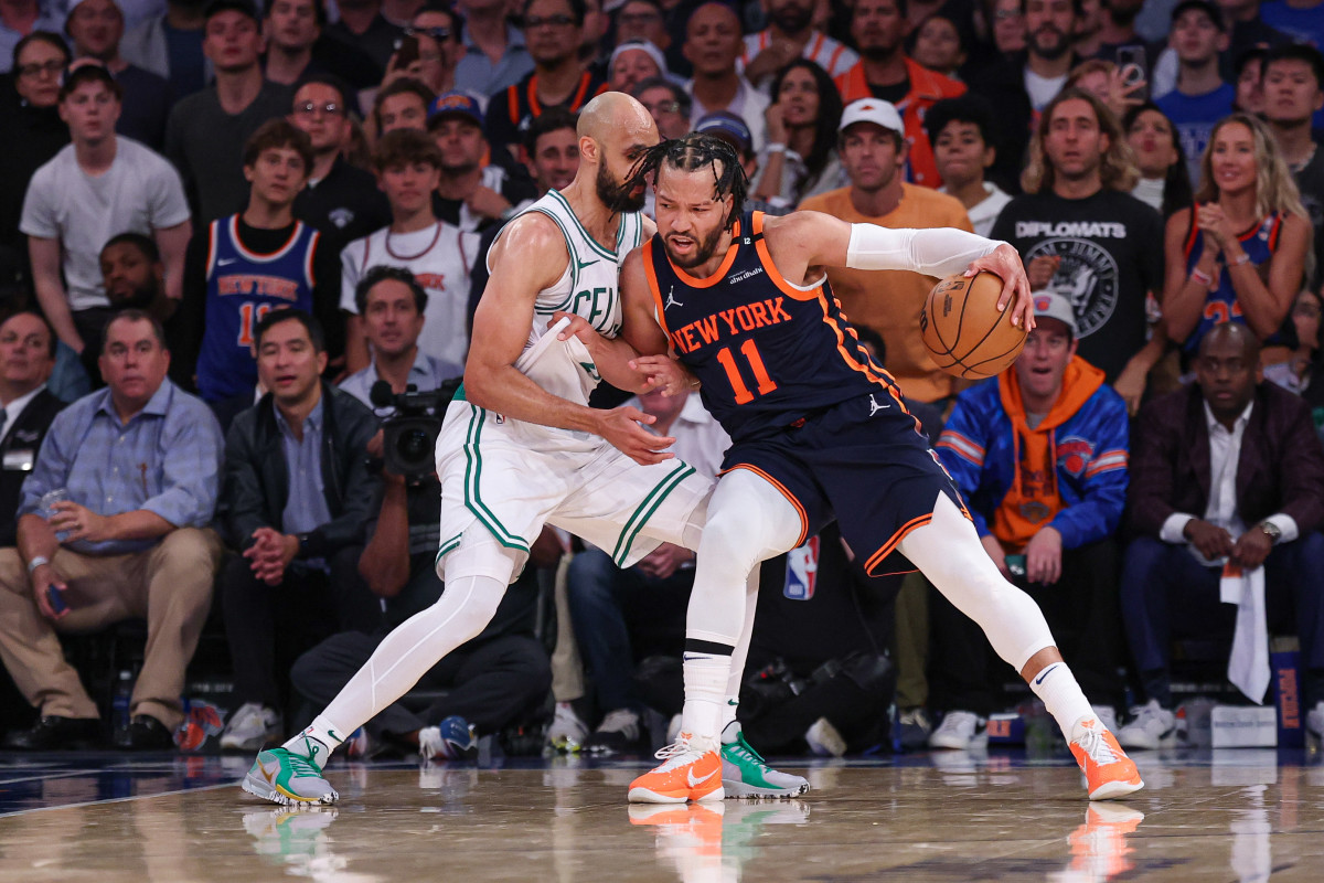 Jalen Brunson Sends Strong Message to Jayson Tatum After Injury in Celtics-Knicks Game - Athlon ...