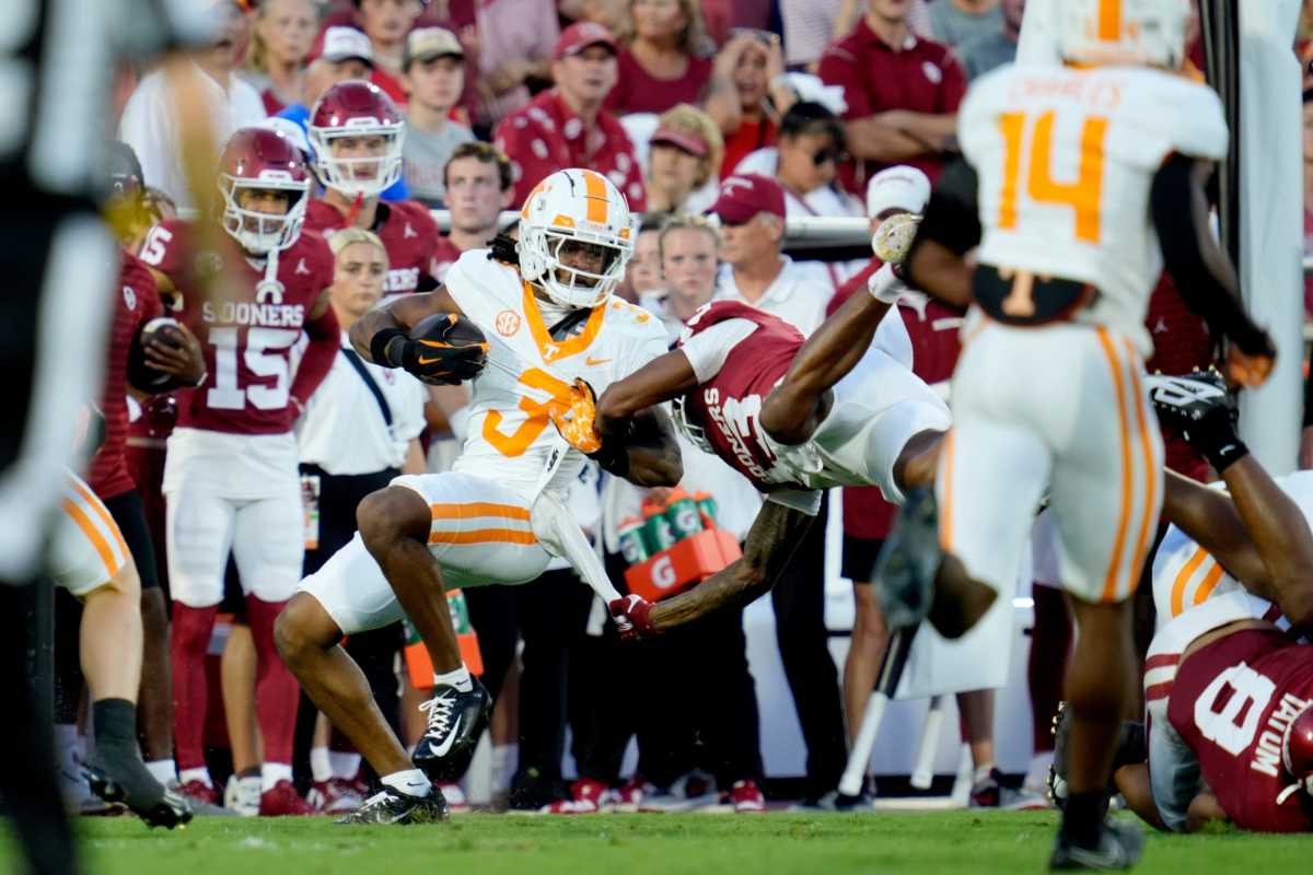 The All-22: Breaking Down the Top 25 Players on Athlon's 2026 NFL Draft ...