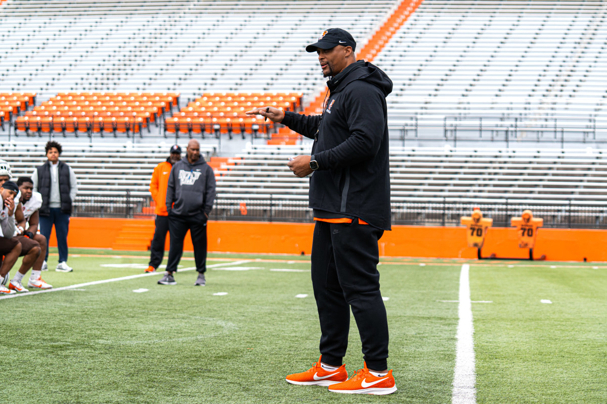 Eddie George Sees Upside in Building Bowling Green Falcons Football ...
