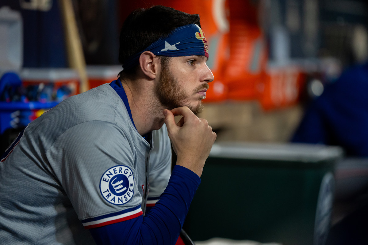 Rangers Announce Jonah Heim News After Leaving Yankees Game - Athlon Sports