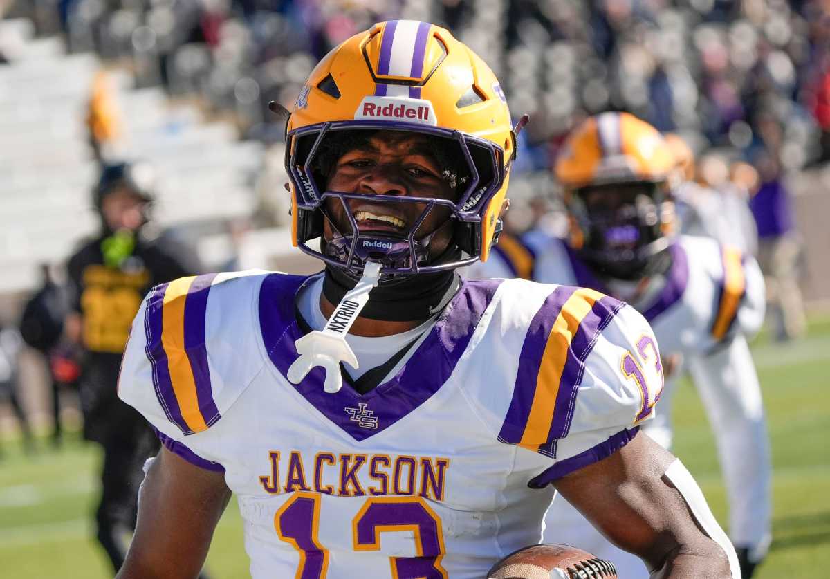 No. 1 Recruit in the Country Reacts to Strong Push From SEC Power ...