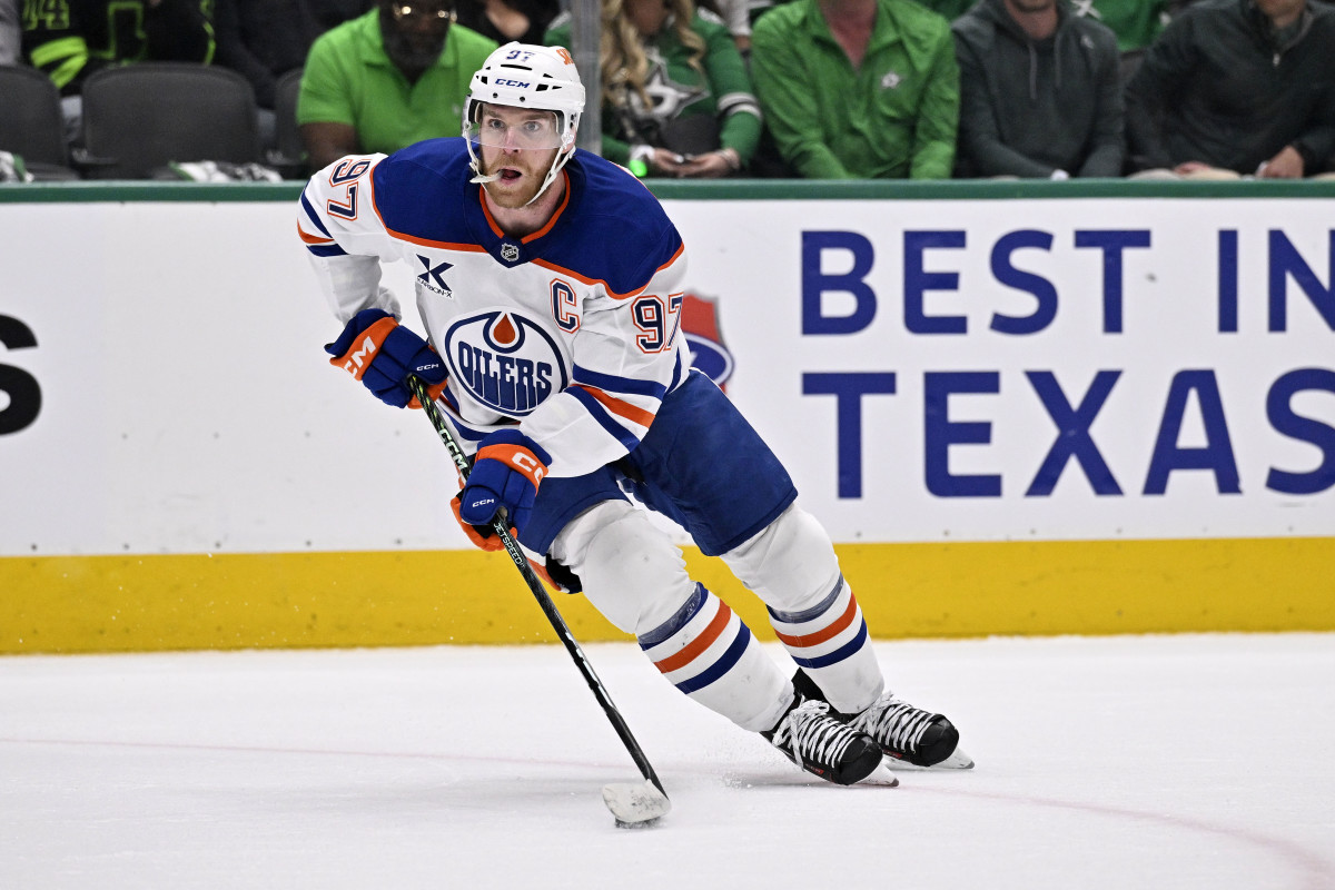 Penguins Predicted to Land Connor McDavid Down the Line - Athlon Sports