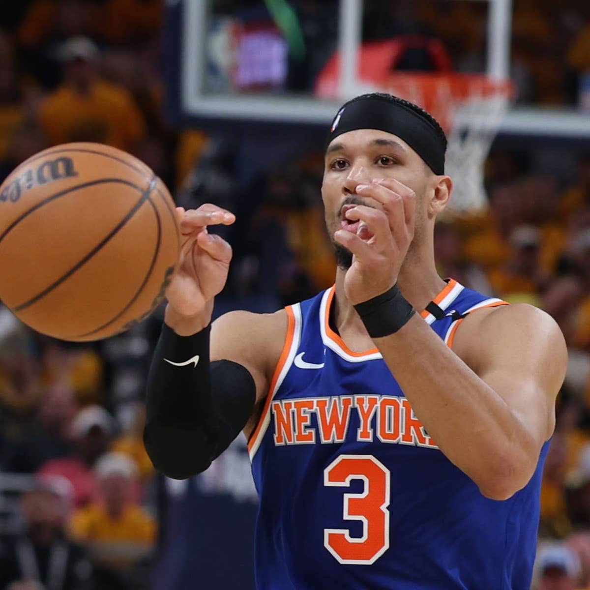 Knicks Star Praised for What He Said After Game 3 Benching in Win Over ...