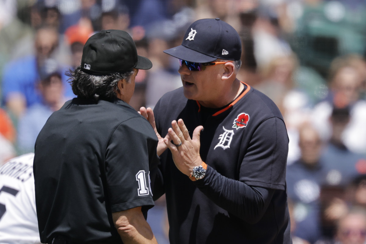 Umpire Under Fire After Controversial Ejection in Tigers-Giants ...