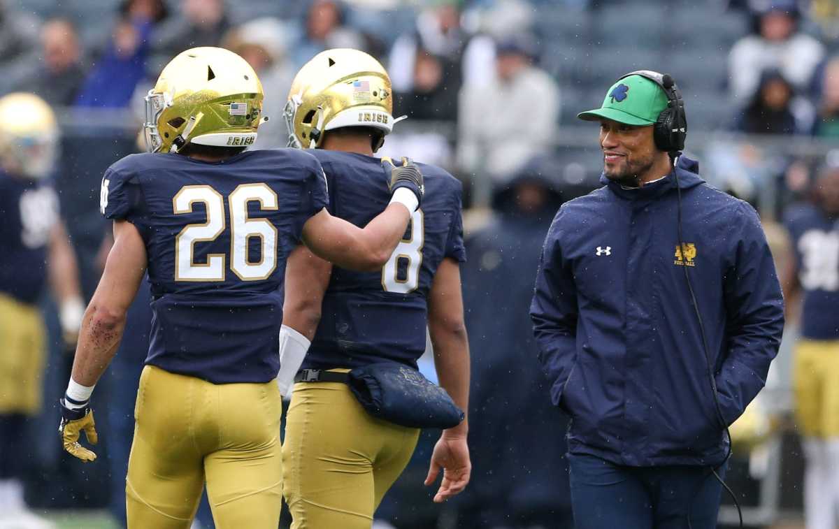 Marcus Freeman Delivers Clear Verdict on CJ Carr, Kenny Minchey Amid QB1 Battle - Athlon Sports