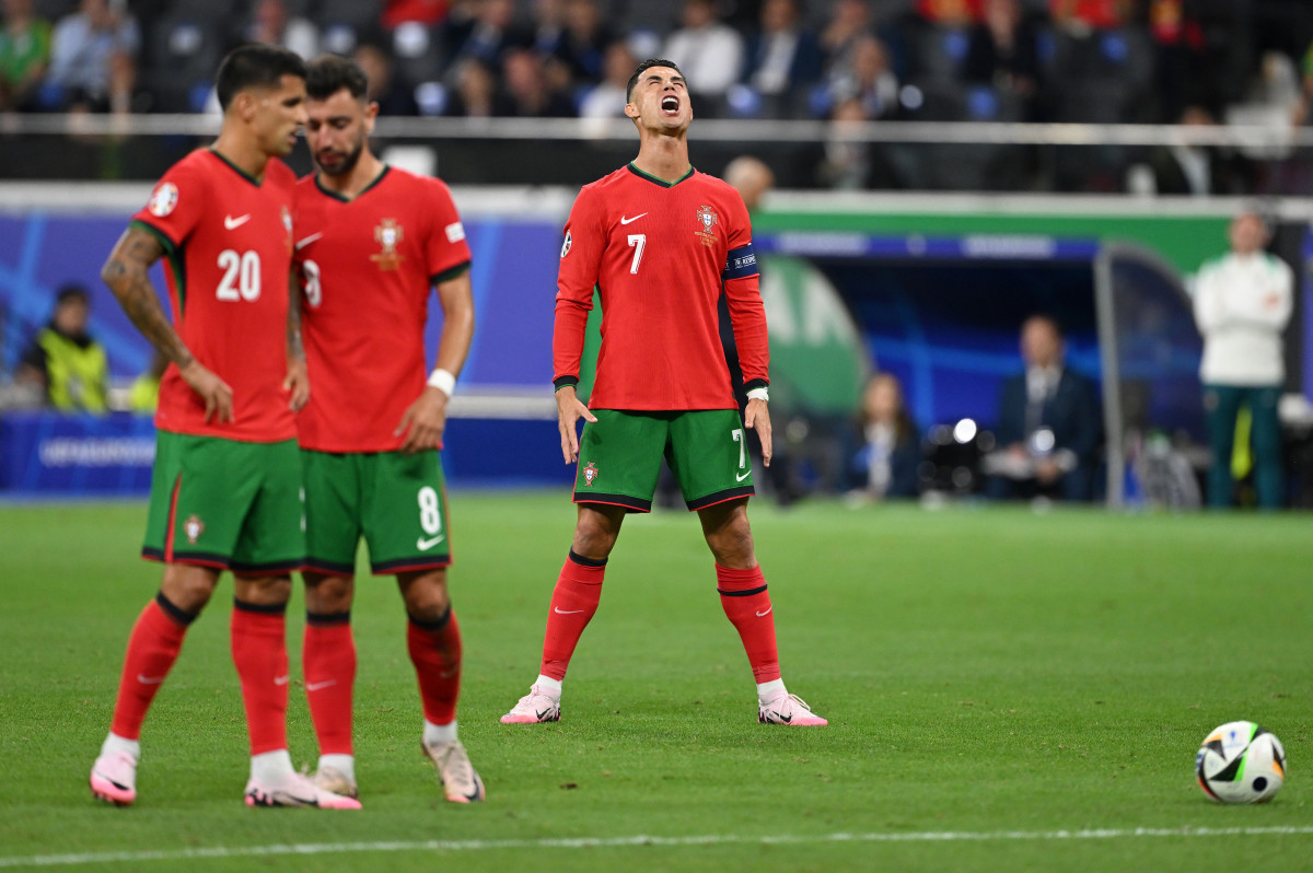 Cristiano Ronaldo Misses Another Direct Free Kick for Portugal Then Redeems Himself - Athlon Sports