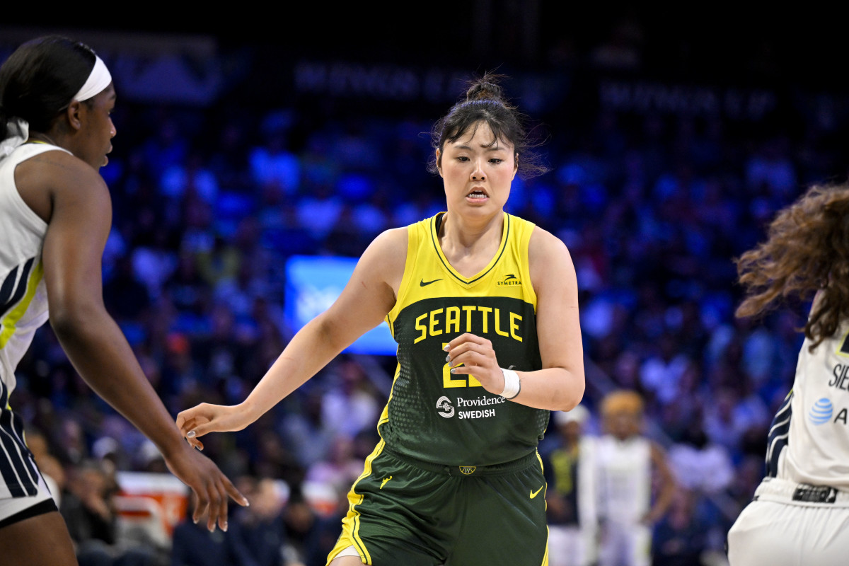 6-Foot-7 WNBA Player Makes 'Sad' Admission Amid Trade Request - Athlon ...