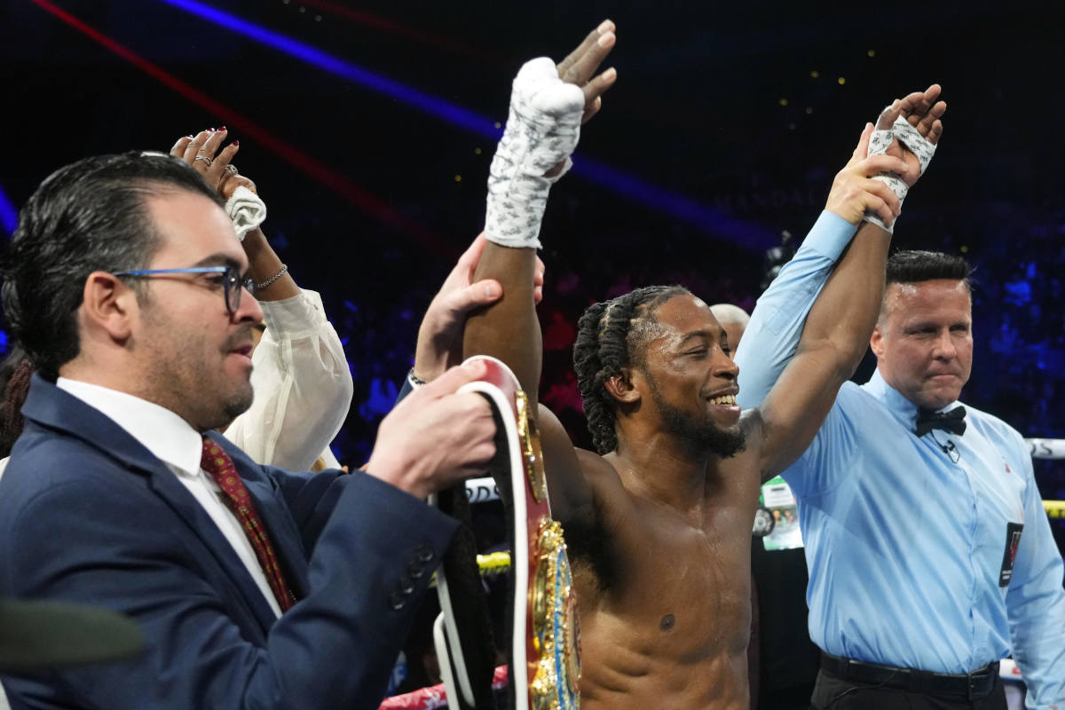 Boxer Stripped of His World Title and Cancels Title Fight After Missing ...