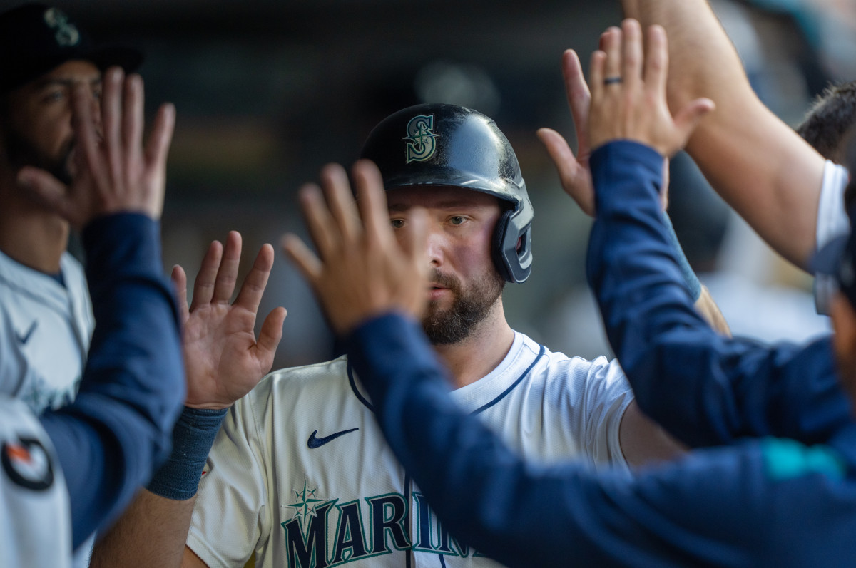 Mariners Drop Unexpected Cal Raleigh News on Friday - Athlon Sports