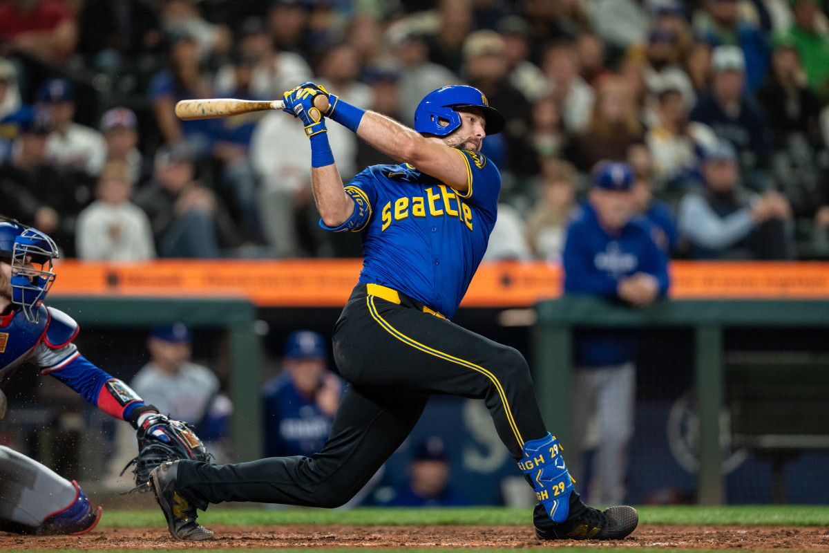 Mariners Make Historic Cal Raleigh Announcement During Cubs Game ...