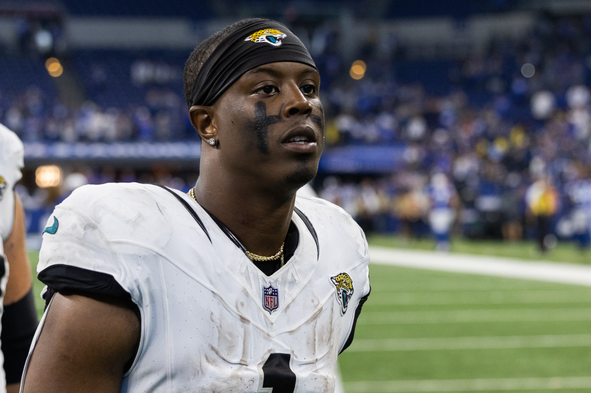 Etienne vs Etienne NFL’s Next Star Brother Rivalry Kicks Off in ...