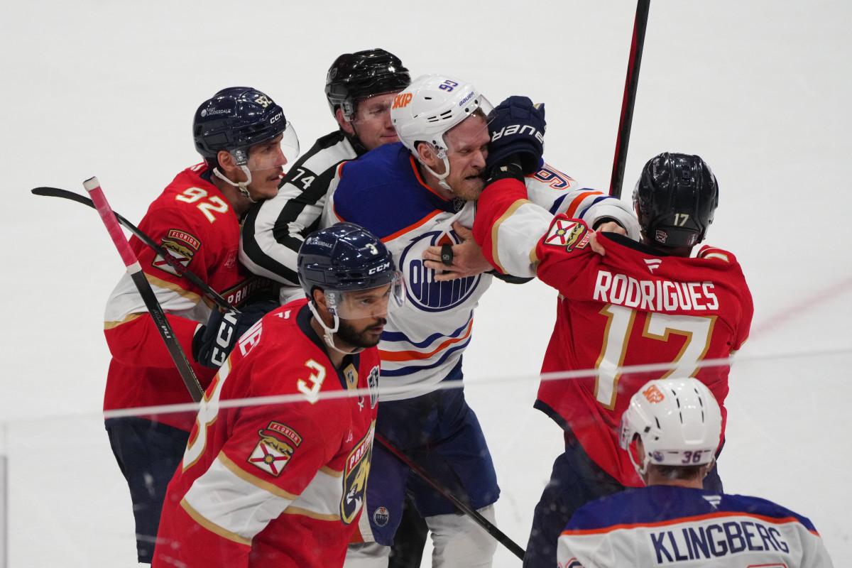 Oilers' Evander Kane Assigns Blame for Game 3 Loss to Panthers - Athlon Sports