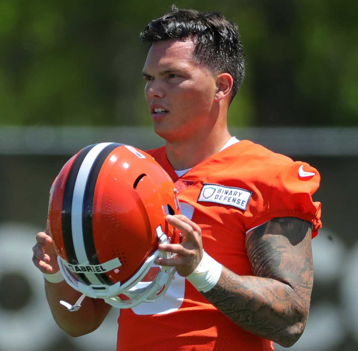 Ex-NFL QB Faces Backlash for Making Dillon Gabriel Claim - Athlon Sports