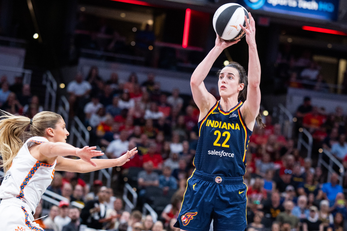 Indiana Fever, Caitlin Clark Receive News After Tense Game Against Connecticut Sun - Athlon Sports